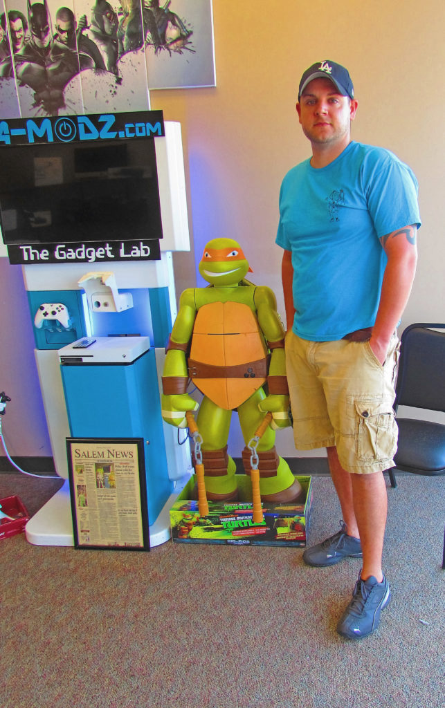 Gadget Lab celebrates anniversary | News, Sports, Jobs - Salem News